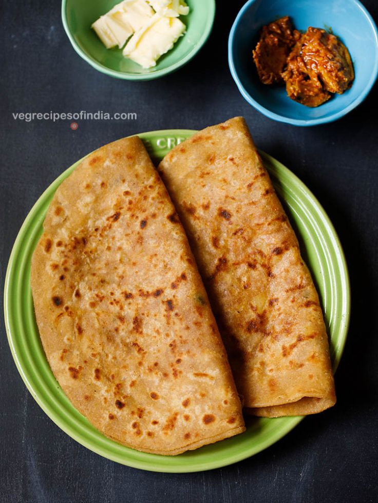 Aloo Paratha Recipe (Homemade Punjabi Style)