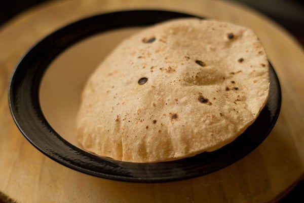 Roti Recipe or Phulka Recipe, How to make Soft Rotis | Phulkas