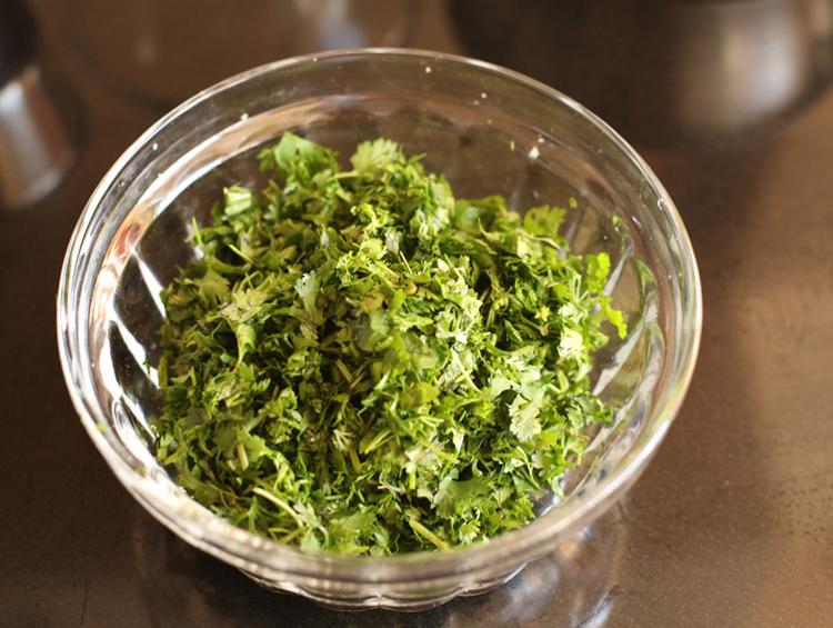 kothimbir vadi recipe, how to make kothimbir vadi recipe in microwave oven