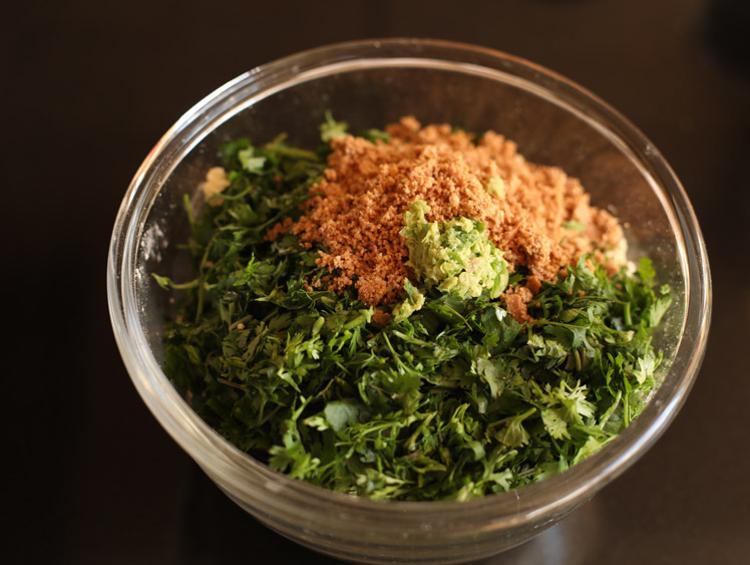 kothimbir vadi recipe, how to make kothimbir vadi recipe in microwave oven