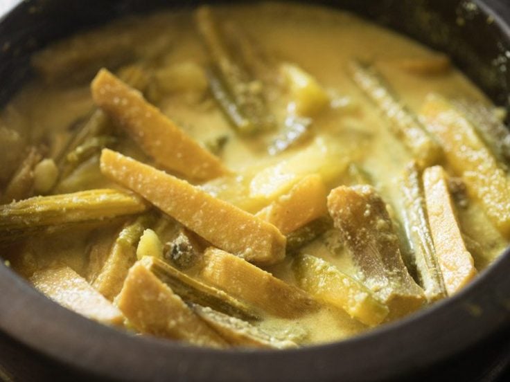 Avial Recipe | Kerala Aviyal - Dassana’s Veg Recipes