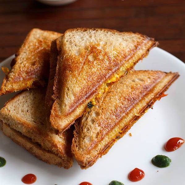 Paneer Bhurji Sandwich Recipe - Chaukasmaal.com
