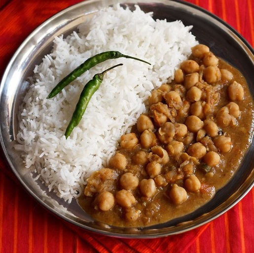 easy chole recipe | easy home style chana masala | easy chickpea curry