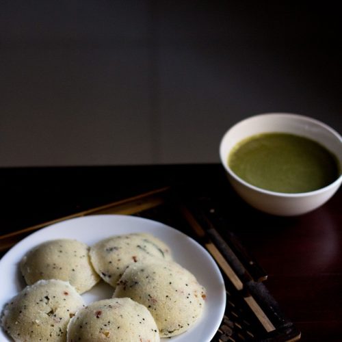 rava idli recipe, how to make instant rava idli recipe | sooji idli recipe