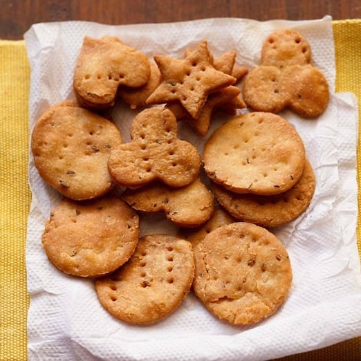 Papdi Recipe | Papri ( Fried & Baked) - Dassana’s Veg Recipes