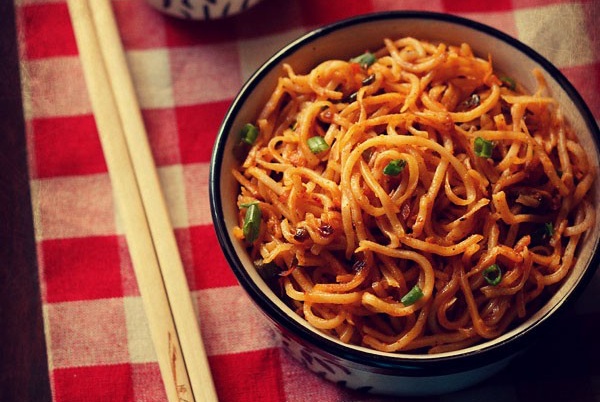 schezwan noodles recipe, how to make schezwan noodles