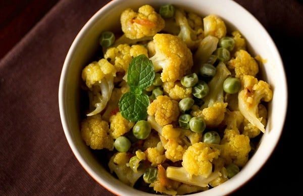 Gobi Matar Recipe (Cauliflower With Peas) - Dassana’s Veg Recipes