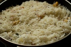 Shavige Uppittu Recipe (Rice Vermicelli Upma) - Chaukasmaal.com