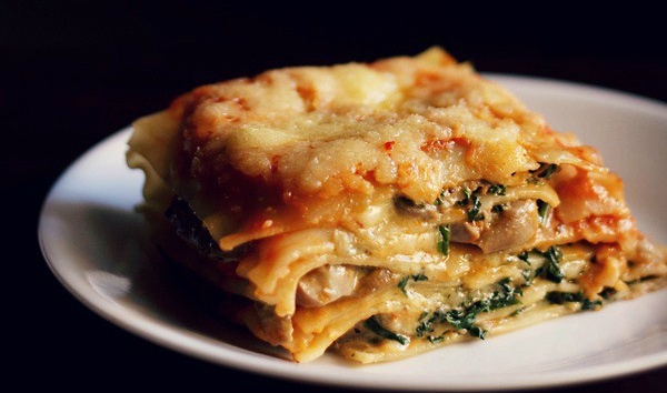 Vegetarian Lasagna Recipe | Mushroom Spinach Lasagna - Dassana’s Veg ...
