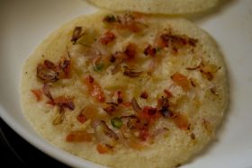 Rava Uttapam Recipe (Suji Uttapam) – Dassana’s Veg Recipes