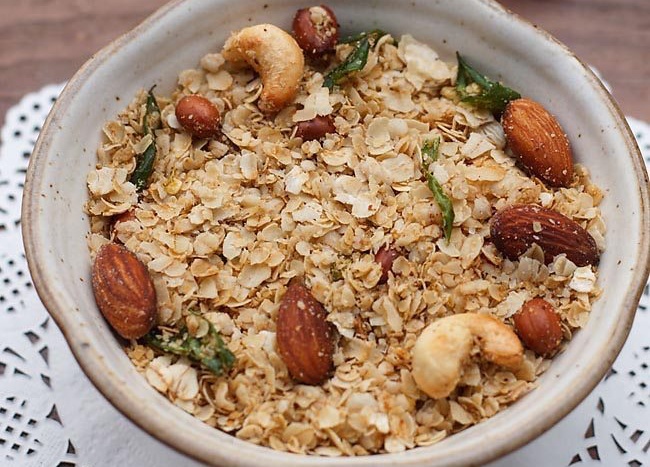 Oats Chivda Recipe (Oats Mixture) – Dassana’s Veg Recipes