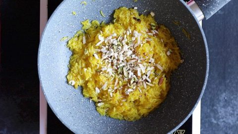 Zarda - Meethe Chawal Recipe (Indian Sweet Rice)