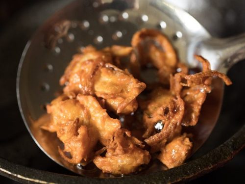 Ulli Vada Recipe - Dassana’s Veg Recipes