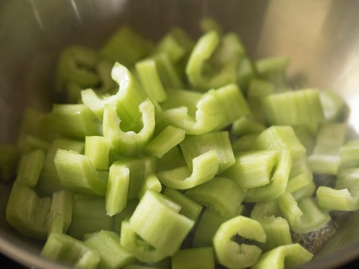 Snake Gourd Recipe | Padwal Bhaji | Chichinda ki sabji - Dassana’s Veg ...