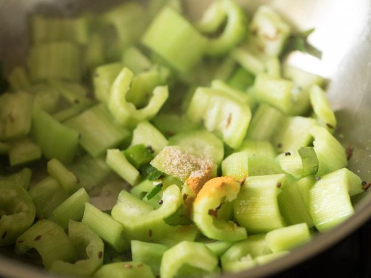 Snake Gourd Recipe | Padwal Bhaji | Chichinda ki sabji - Dassana’s Veg ...