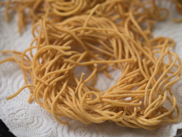 Omapodi Recipe (Karapusa) - Dassana’s Veg Recipes