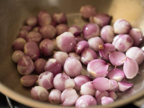 Ulli Theeyal Recipe - Dassana’s Veg Recipes