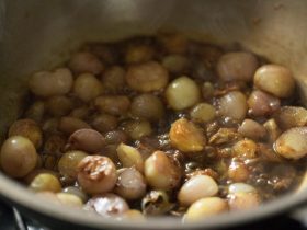 Ulli Theeyal Recipe - Dassana’s Veg Recipes