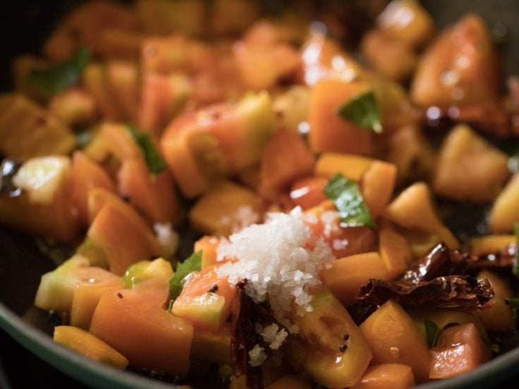 Tomato Pachadi | Thakkali Pachadi (Andhra Type) - Chaukasmaal.com