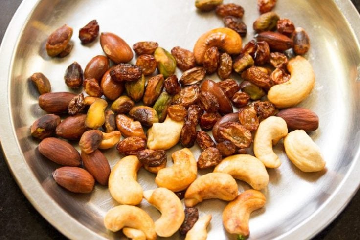 Shahi Pulao | Hyderabadi Pulao - Dassana’s Veg Recipes