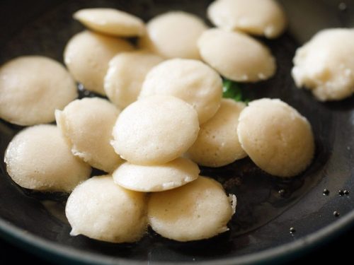 Podi Idli Recipe (With Mini Idli or Small Idli) - Dassana’s Veg Recipes