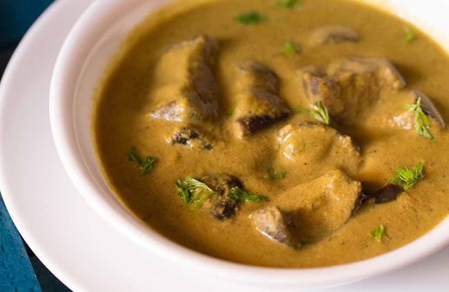 Bagara Baingan | Hyderabadi Brinjal Gravy Dish for Biryani