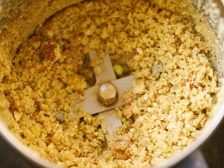 Gond Ke Laddu (Gond Laddu) - Dassana’s Veg Recipes