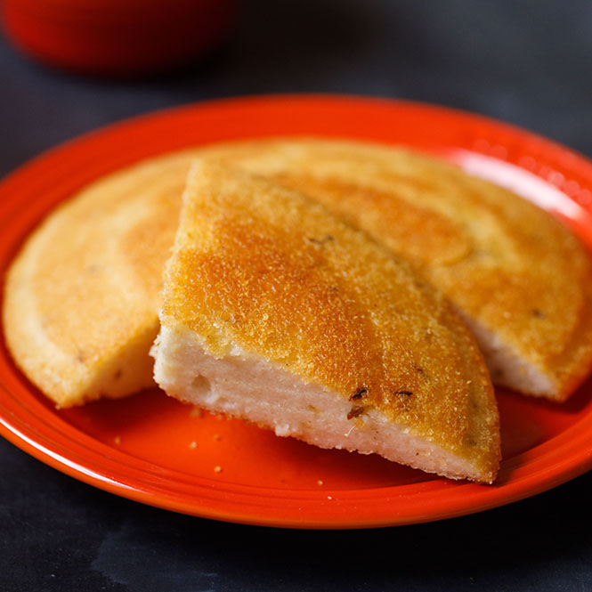 Dibba Rotti Recipe | Andhra Minapa Rotti - Dassana’s Veg Recipes