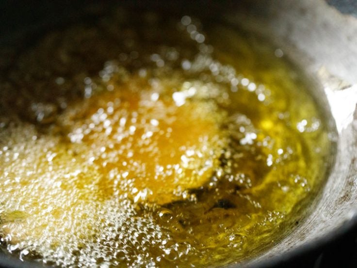 Thattai Recipe | Thattu Vadai - Dassana’s Veg Recipes