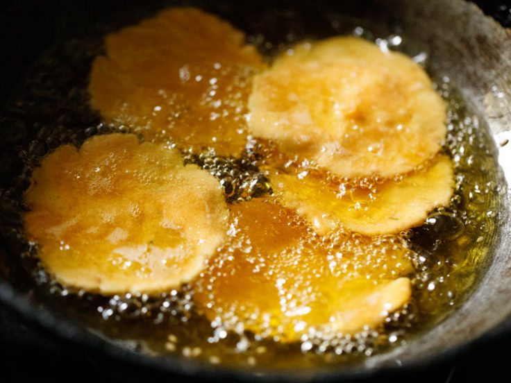 Thattai Recipe | Thattu Vadai - Dassana’s Veg Recipes