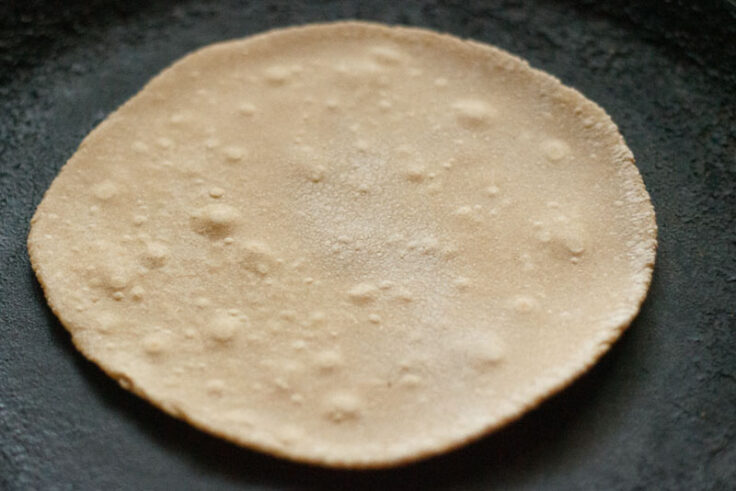 Roti Recipe | Chapati Recipe | Phulka Recipe - Dassana’s Veg Recipes