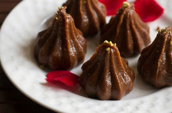 Chocolate Modak Recipe - Dassana’s Veg Recipes
