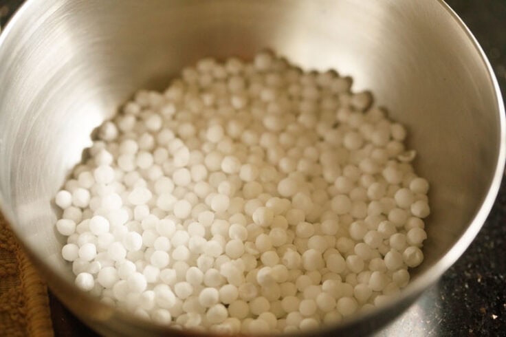 Thatte Idli (Bangalore Special Plate Idli) - Dassana’s Veg Recipes